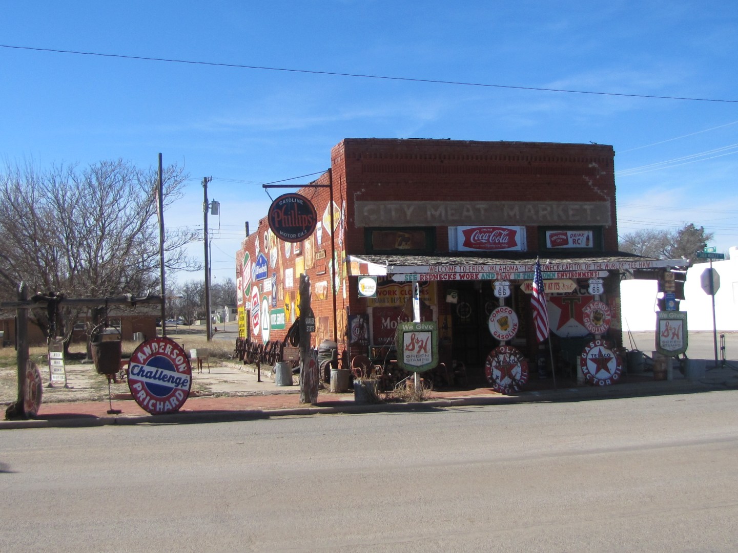 Erick Oklahoma on historic Route 66 | Roadtirement